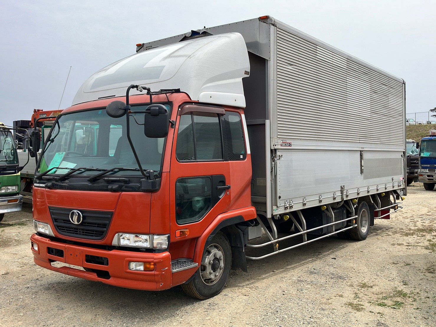 DB : Nissan MK36 Chassis & Cab